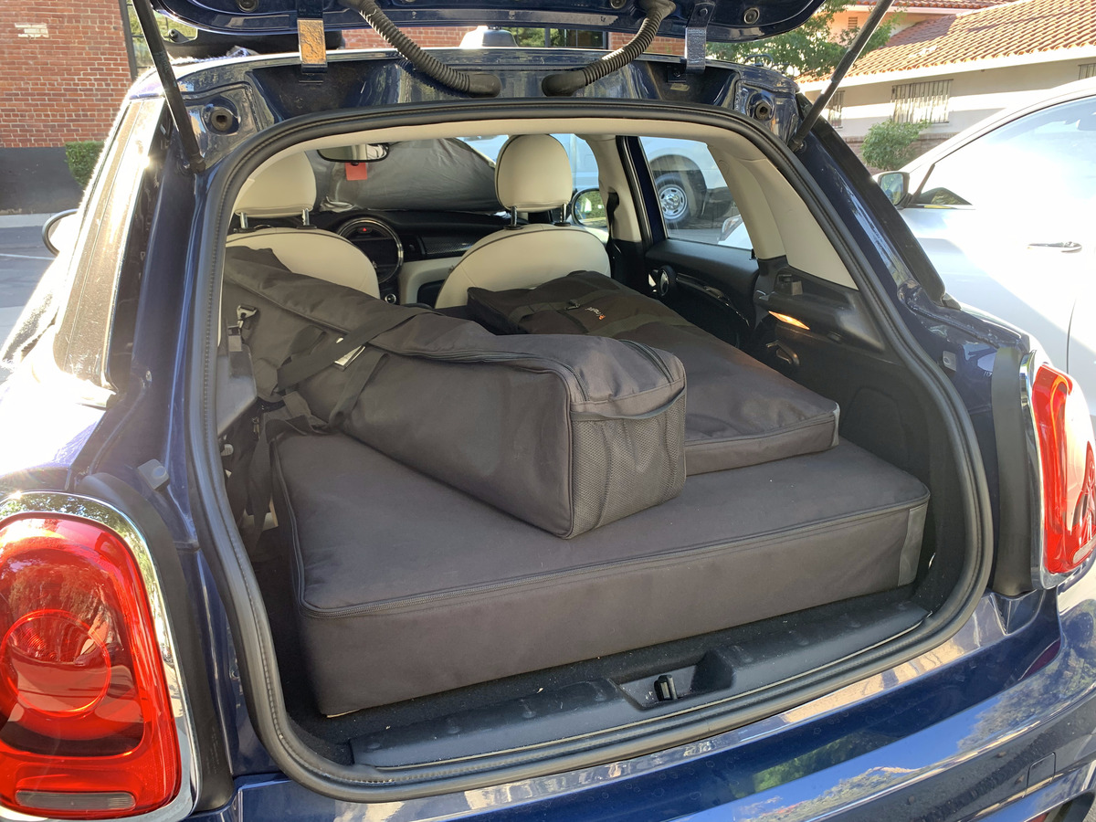 Die V3 XL und Mary Poppins' Mini: Passt. - Neuland-Blog